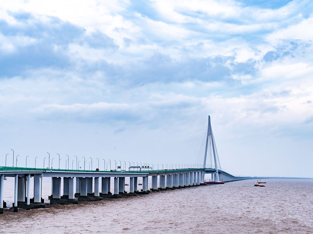 A Guide to the World's Longest Bridges — Daily Passport