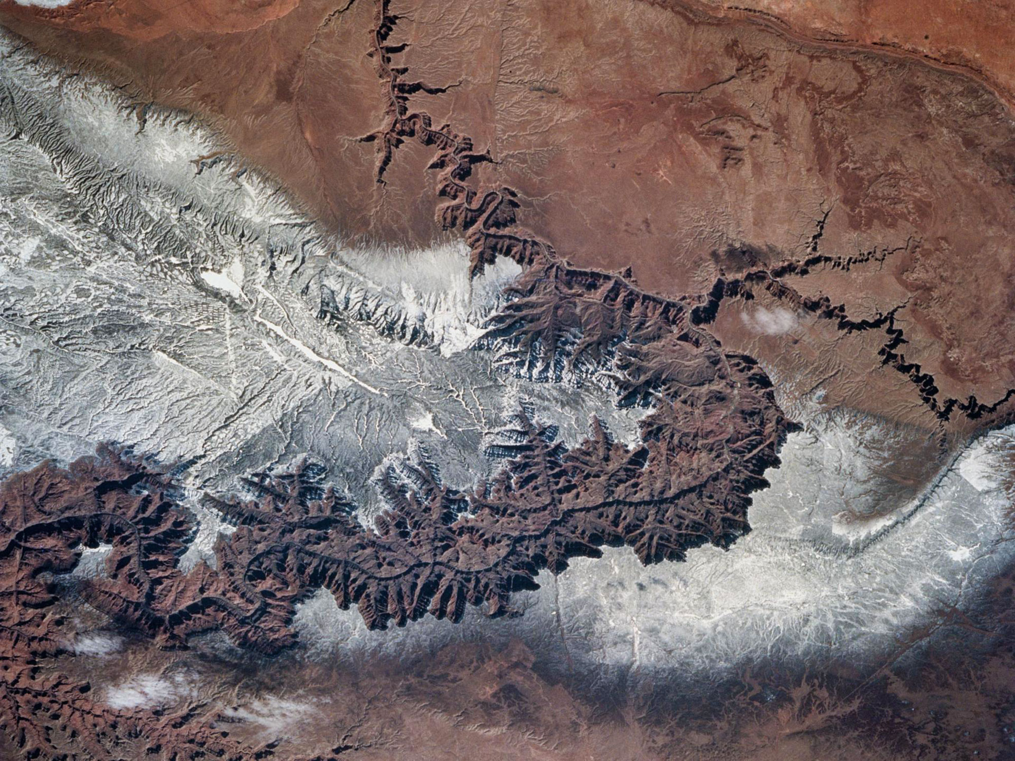 15 Global Landmarks That Are Visible From Space — Daily Passport