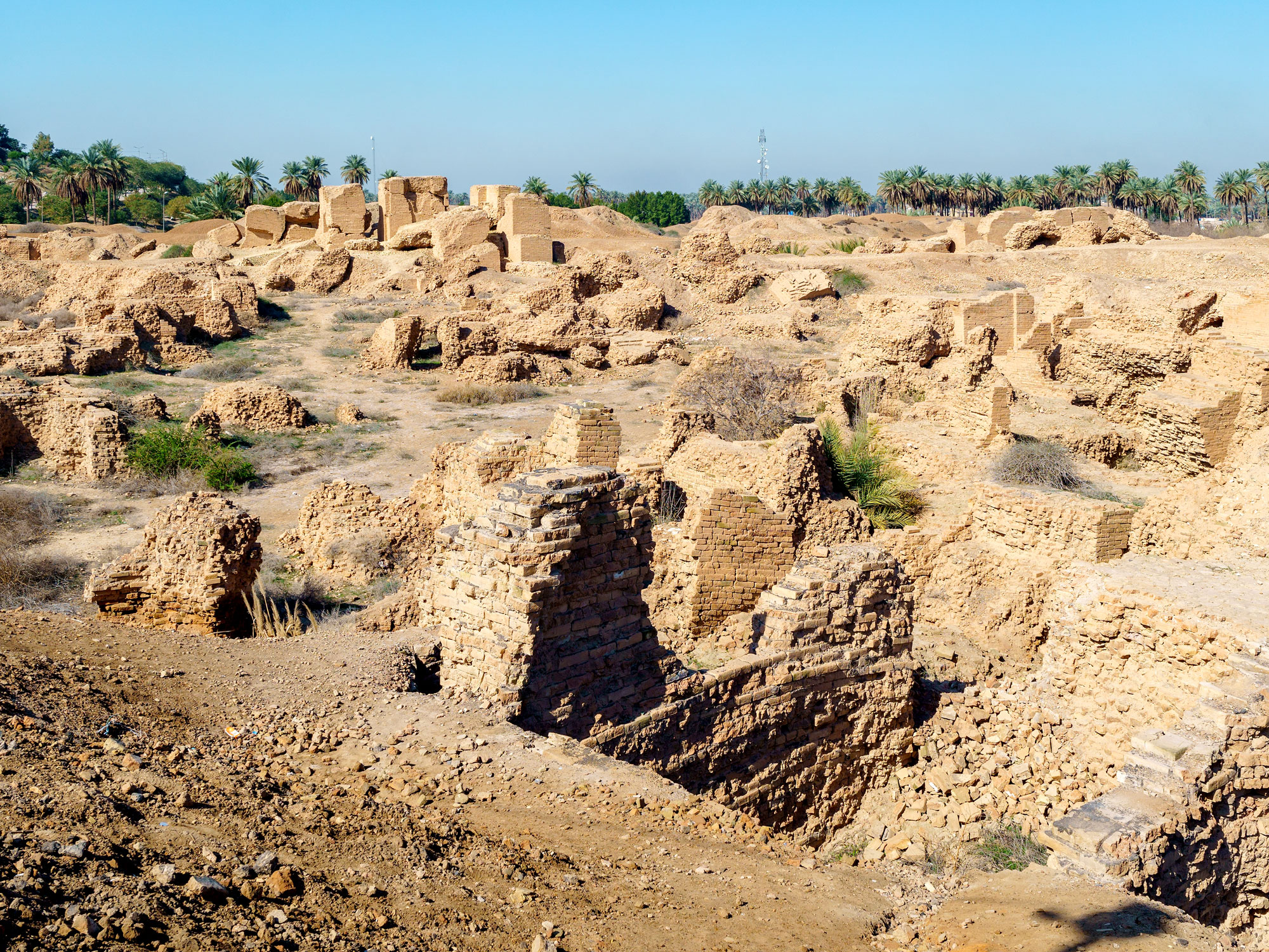Still Standing: 5 Ancient Walls to Explore Around the World — Daily ...