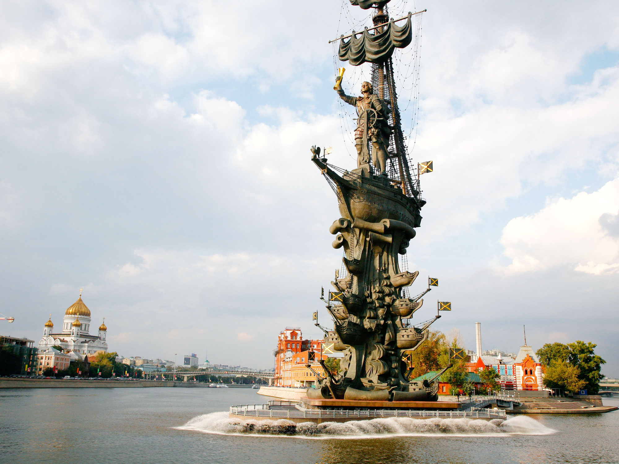 These Are 10 of the World’s Weirdest Statues — Daily Passport