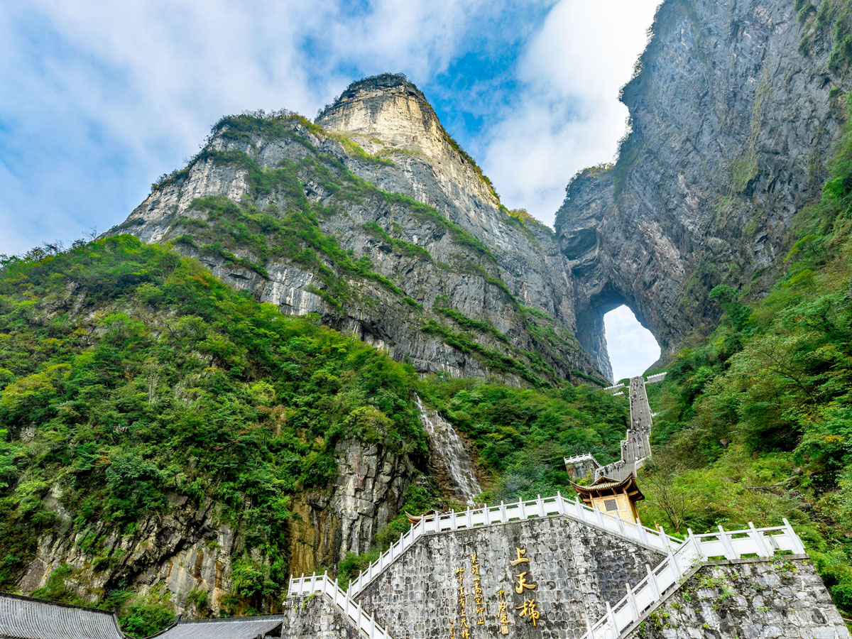Climb to the Top of These Famous Staircases Around the World — Daily ...