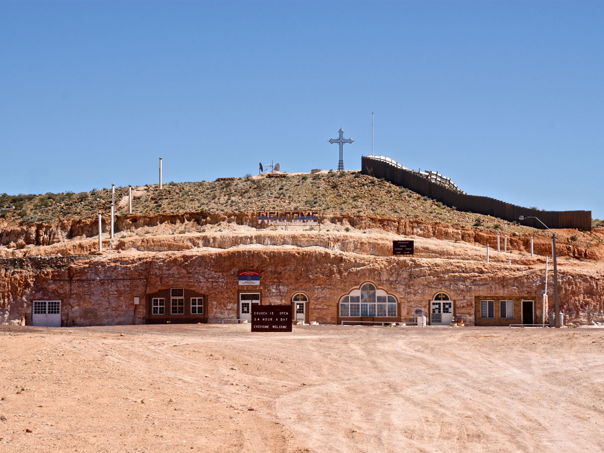 Why Residents of This Australian Outback Town Live Underground — Daily ...