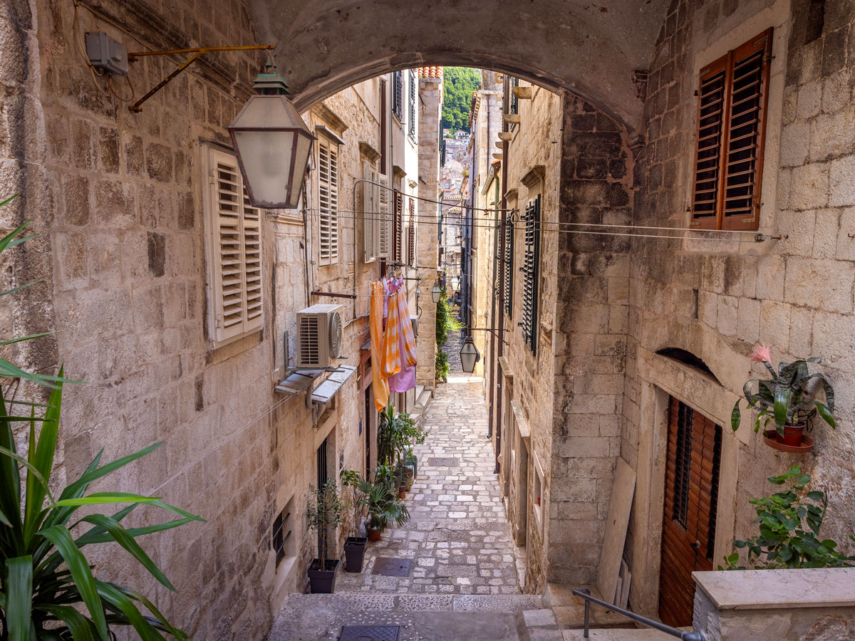 6 Historic Alleyways to Wander Around the World — Daily Passport