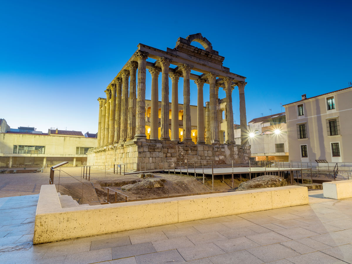 7 Impressive Examples of Roman Architecture (Outside of Italy) — Daily ...