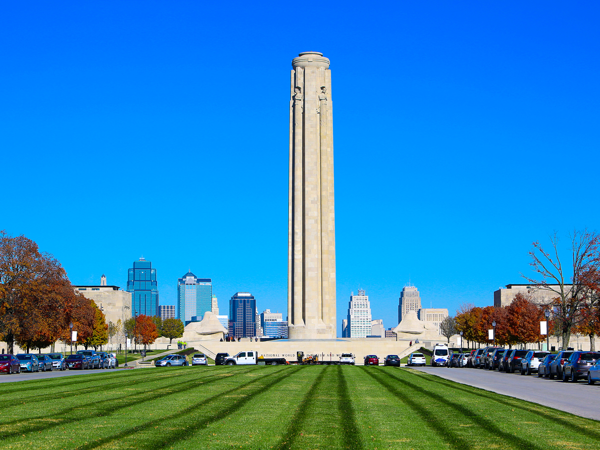 9 of the Tallest Monuments in the U.S. — Daily Passport
