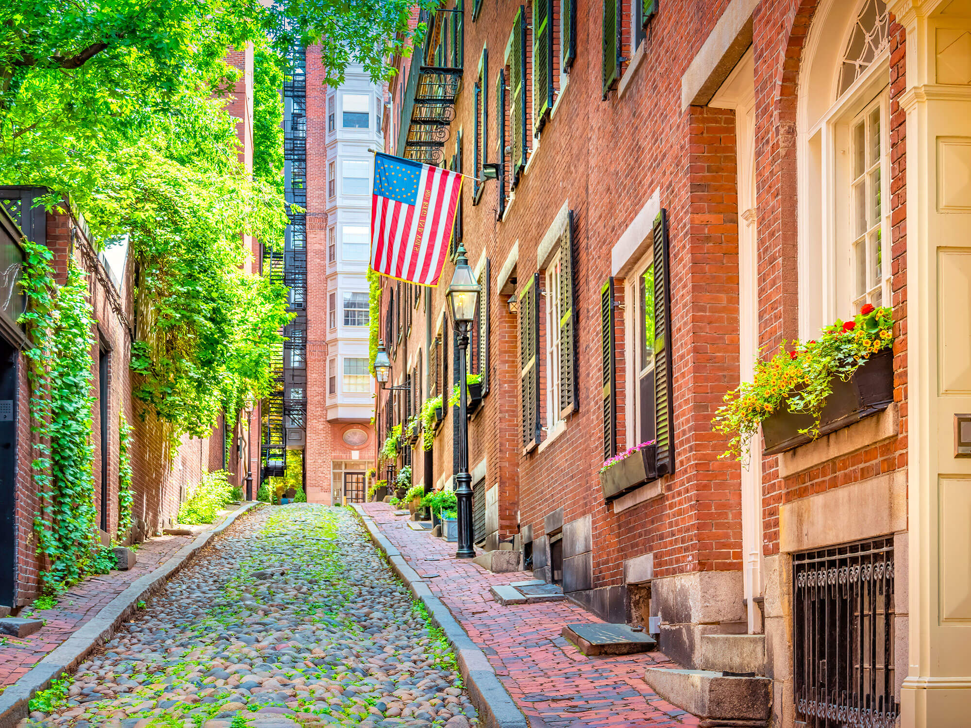 Stroll Down 6 of America’s Oldest Streets — Daily Passport