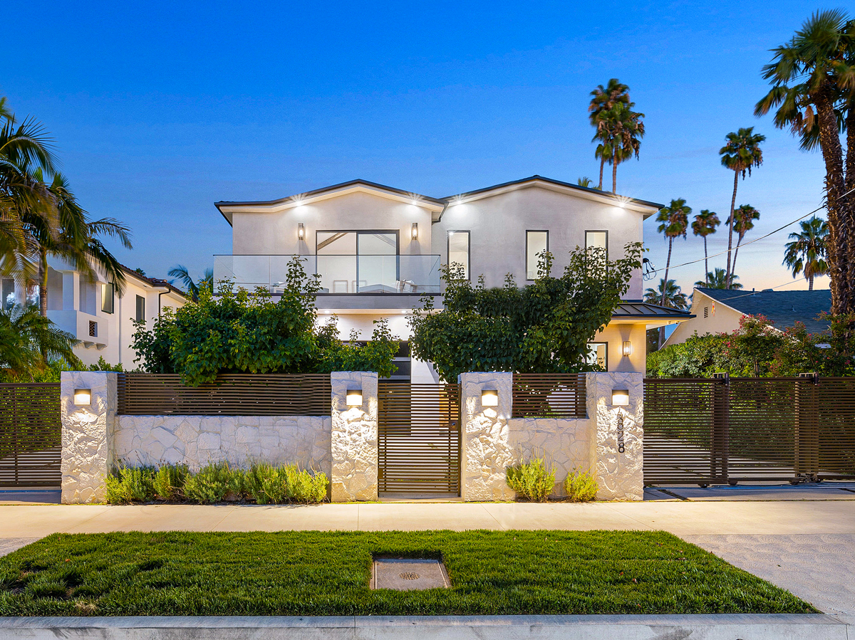 6 Helpful Tips To Ensure Your Home Is Secure While Traveling — Daily ...