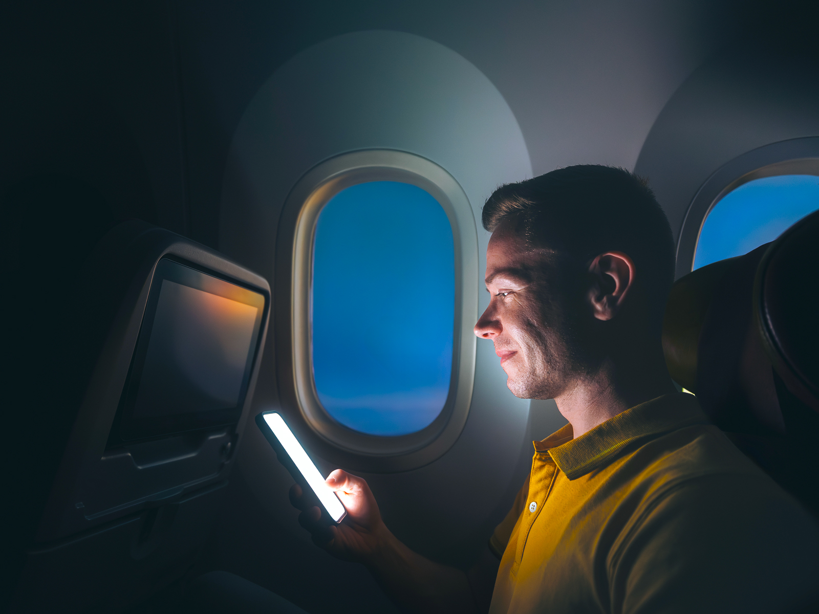 Is It Safer To Fly During the Day? — Daily Passport