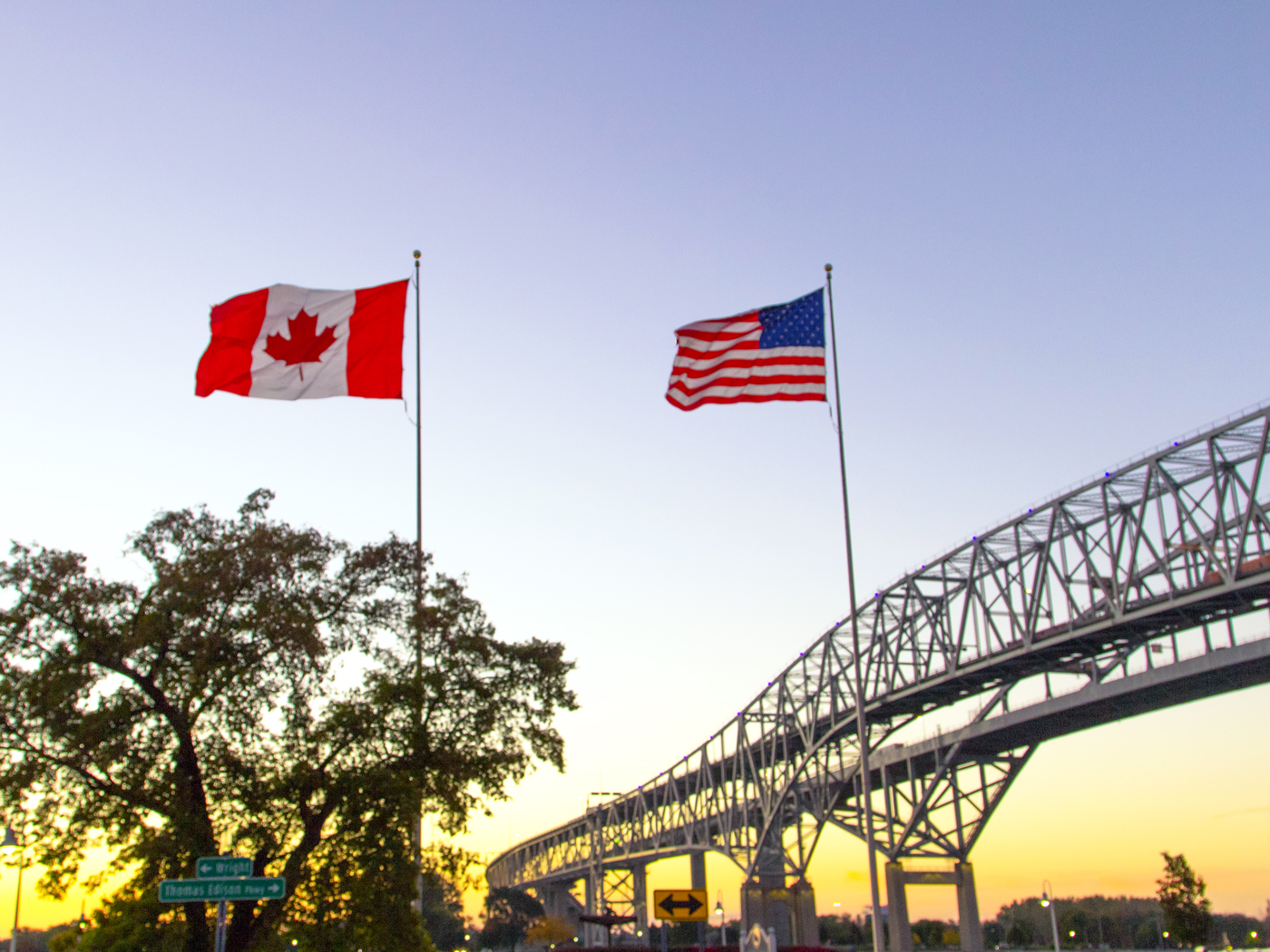 What To Know Before Driving Over the U.S.-Canada Border — Daily Passport