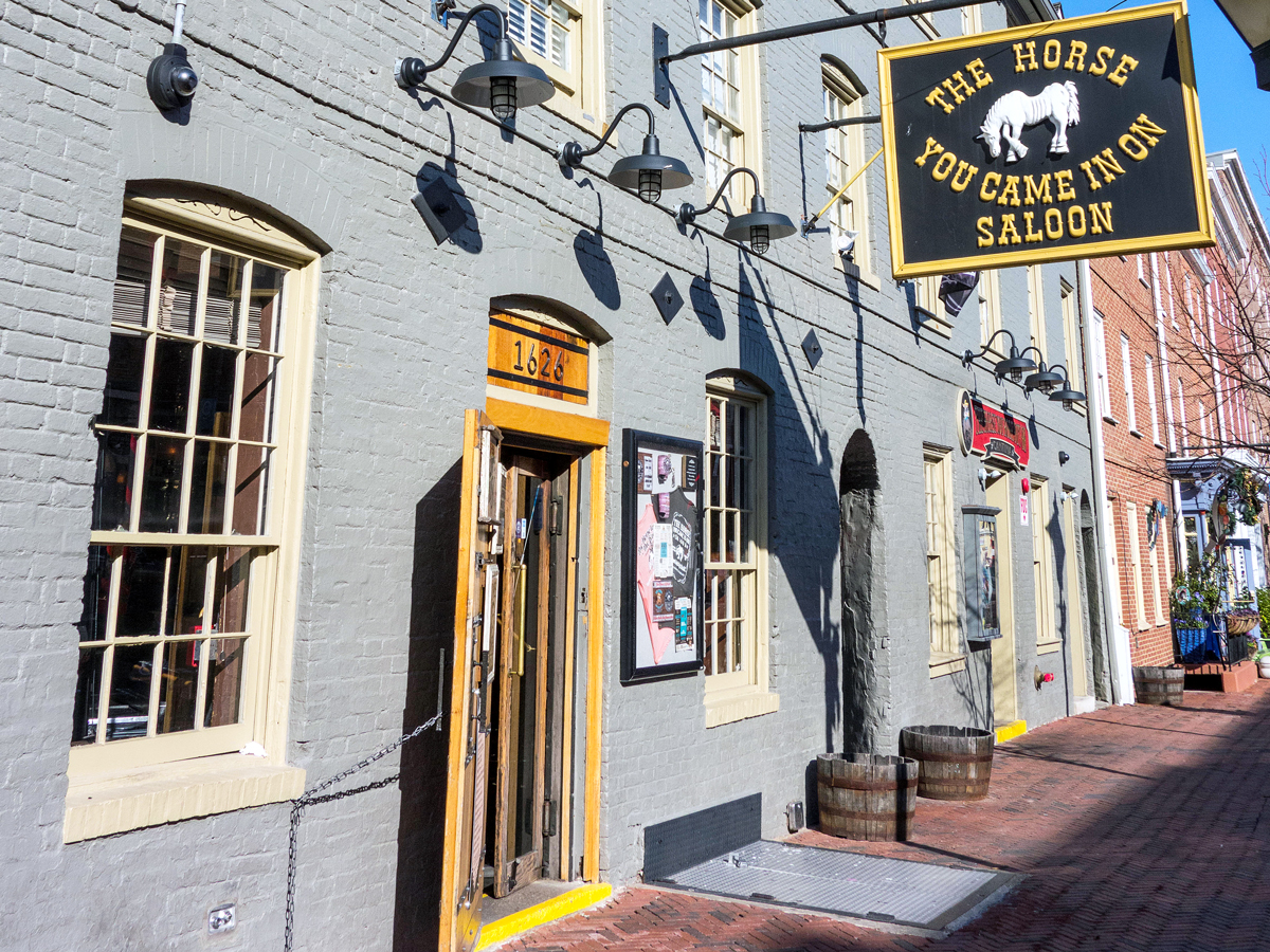 6 of America's Most Historic Bars and Taverns — Daily Passport