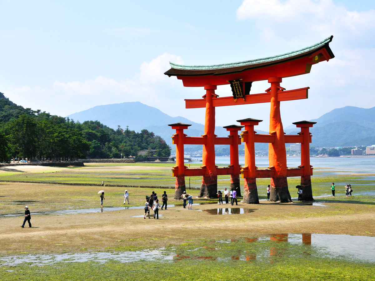 10 of the Most Beautiful Places To Visit in Japan — Daily Passport