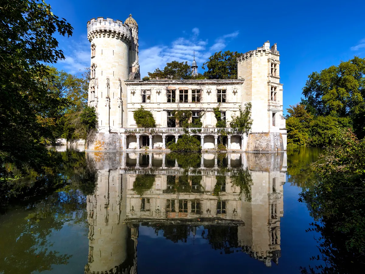 5 Fascinating Abandoned Castles Around the World — Daily Passport