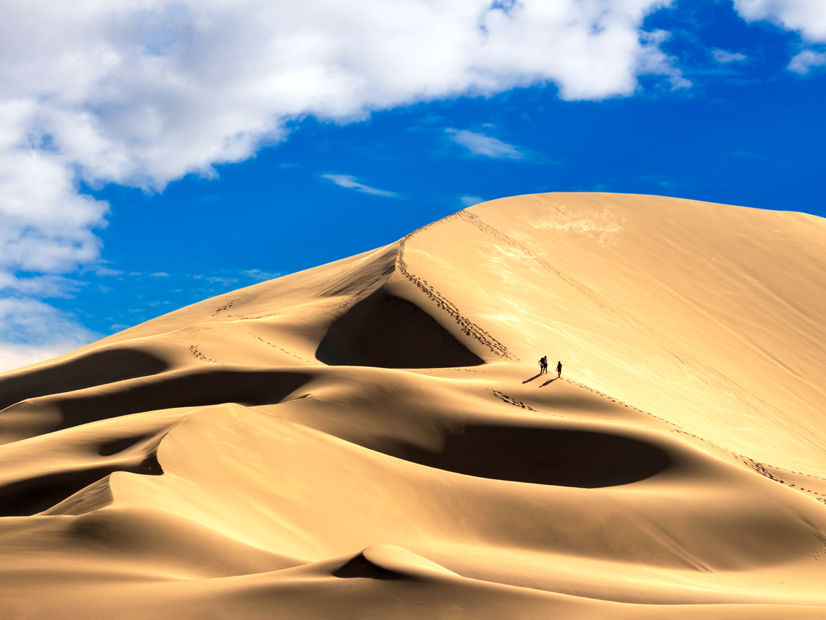 8 Spectacular Sand Dunes Around the World — Daily Passport
