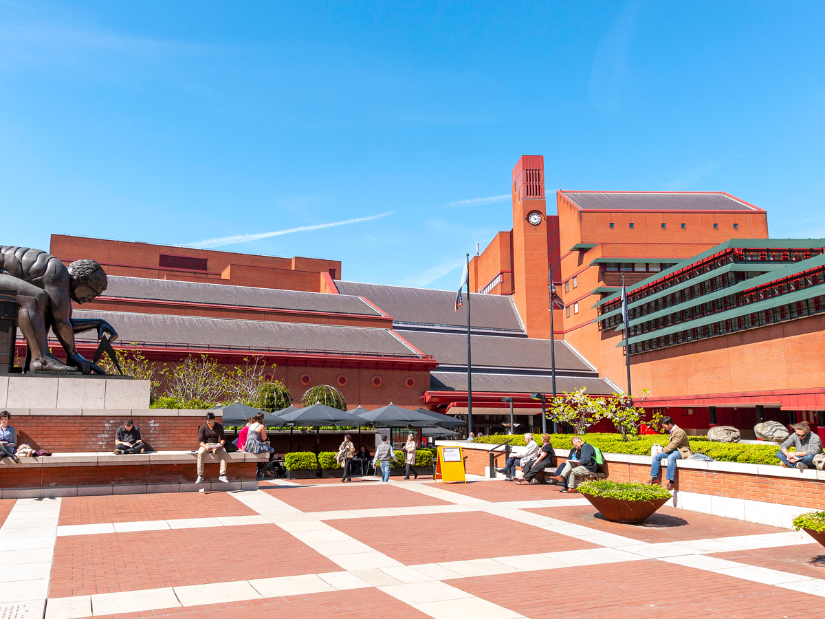 6 of the World's Largest Library Collections — Daily Passport