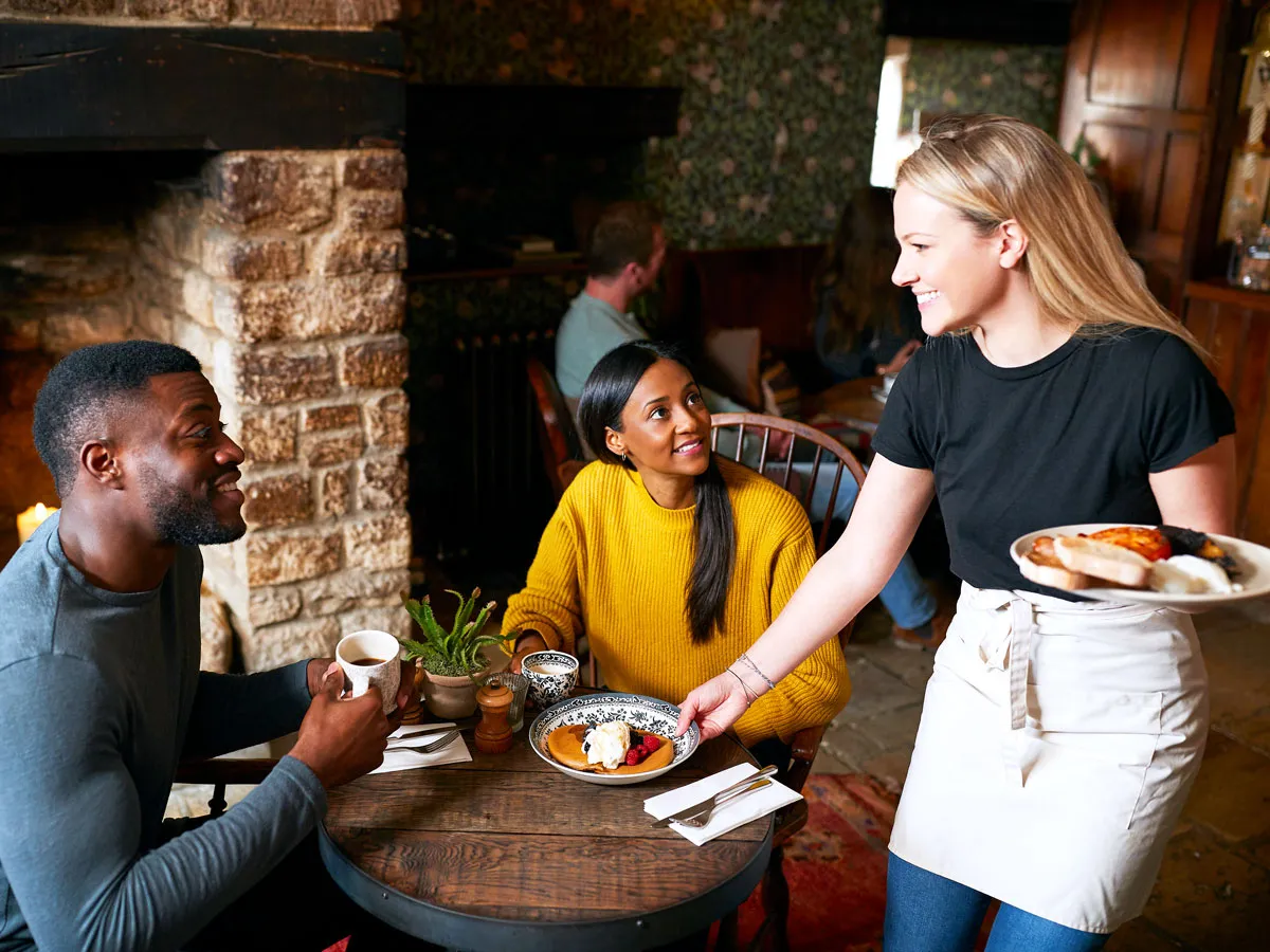 A Guide To Tipping in 5 Popular Countries for U.S. Travelers — Daily ...